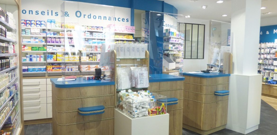 Pharmacie design : relooking marin pour cette officine des Sables d ...